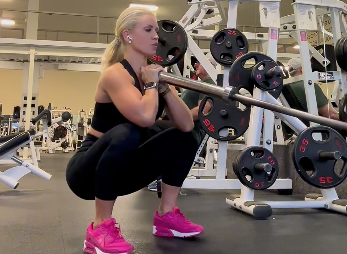 Alex Rodriguez’s Girlfriend, Jaclyn Cordeiro, Flaunts Abs