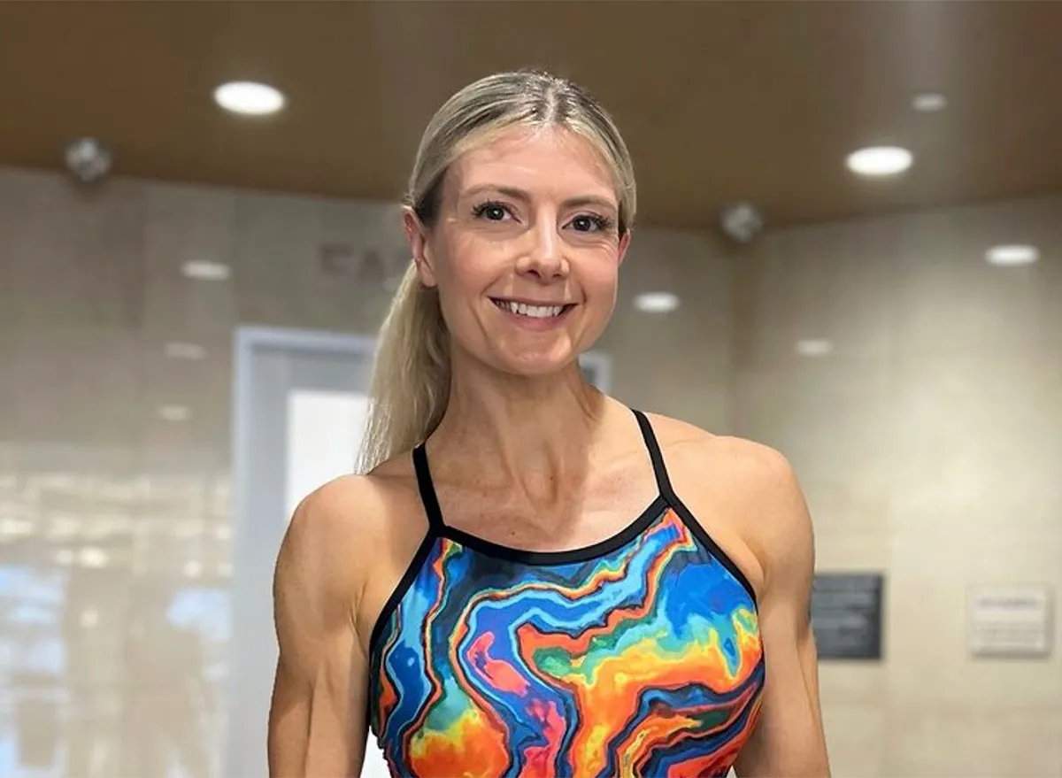 Andrea Simulus' Chiseled Abs Without Crunches