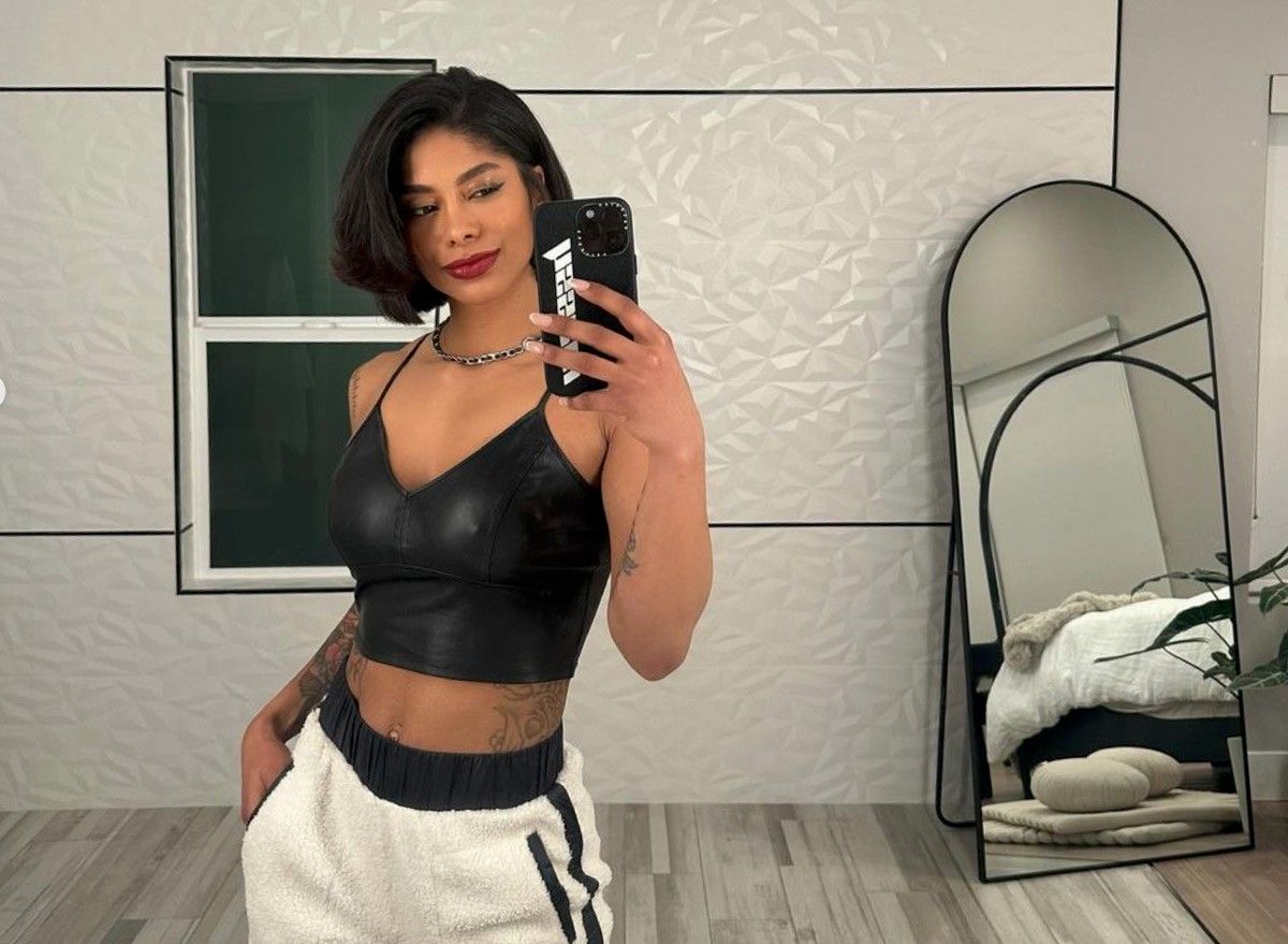 Massy Arias Abs Workout And Lower Back Stretch Routine