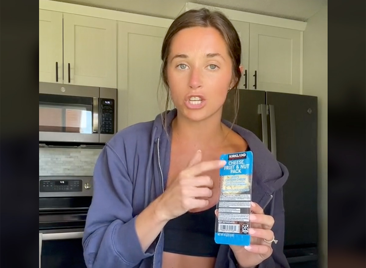 7 Best Snacks For Protein and Fiber, According to Dietitian